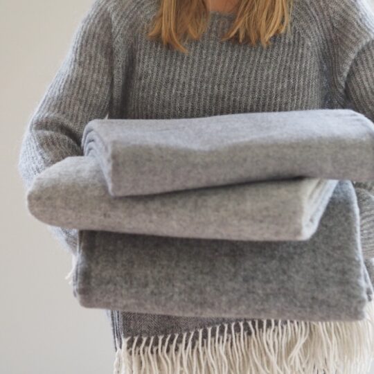 Wollen plaid in zes kleuren - shop bij Pick your Favourites