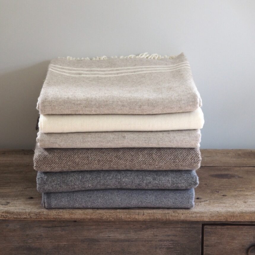 Wollen plaid in zes kleuren - shop bij Pick your Favourites